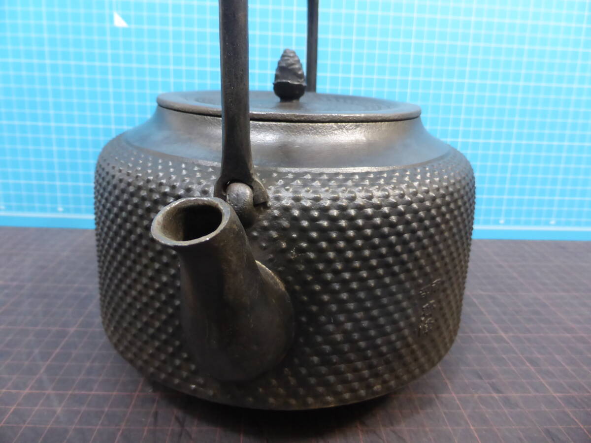 Yahoo!オークション - 014「齋峰」南部鉄瓶 満水2400mL 重さ2376g 水...