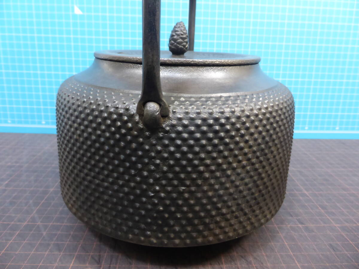 Yahoo!オークション - 014「齋峰」南部鉄瓶 満水2400mL 重さ2376g 水...