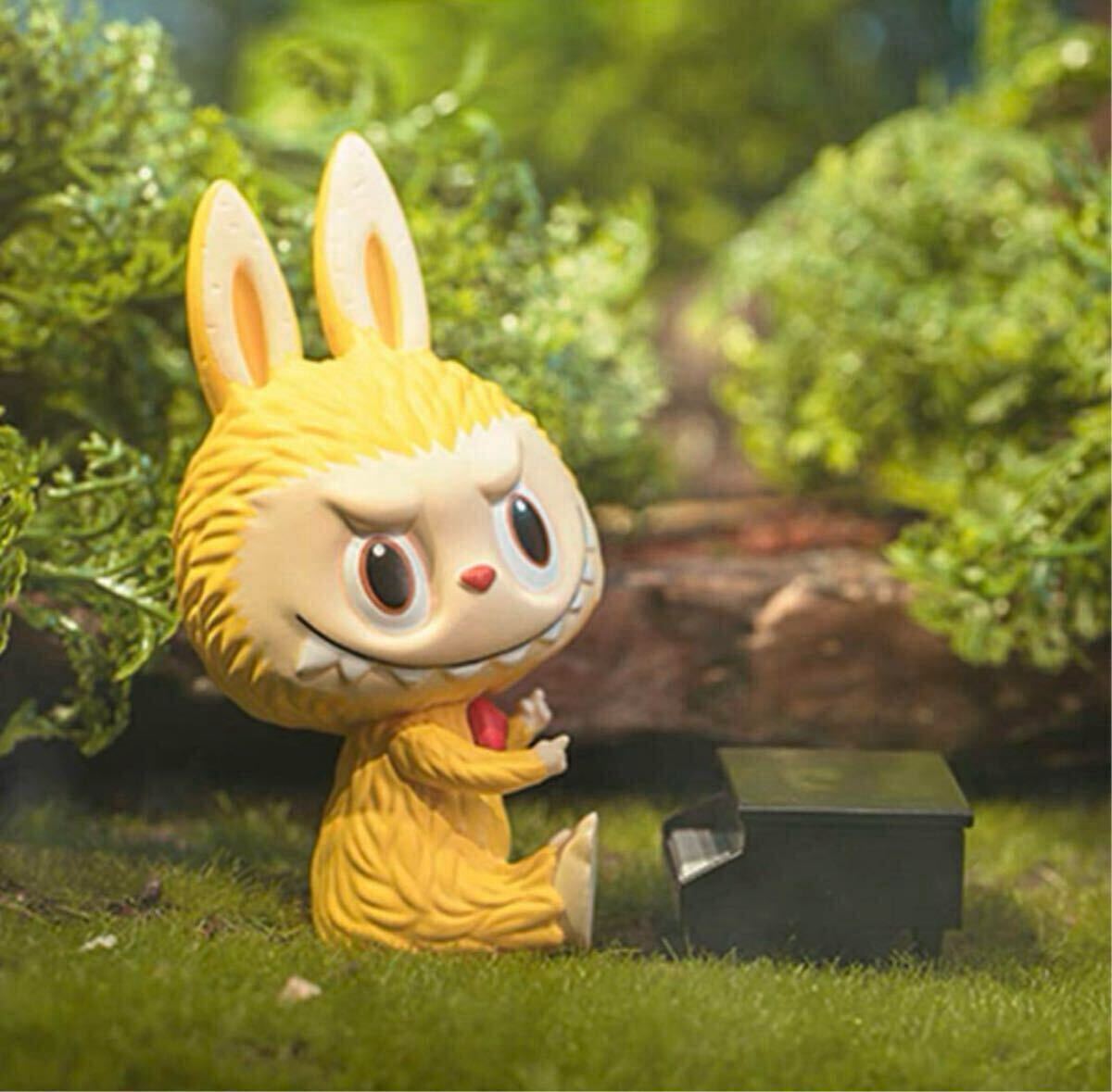 Yahoo!オークション - Forest Concert LABUBUフィギュア