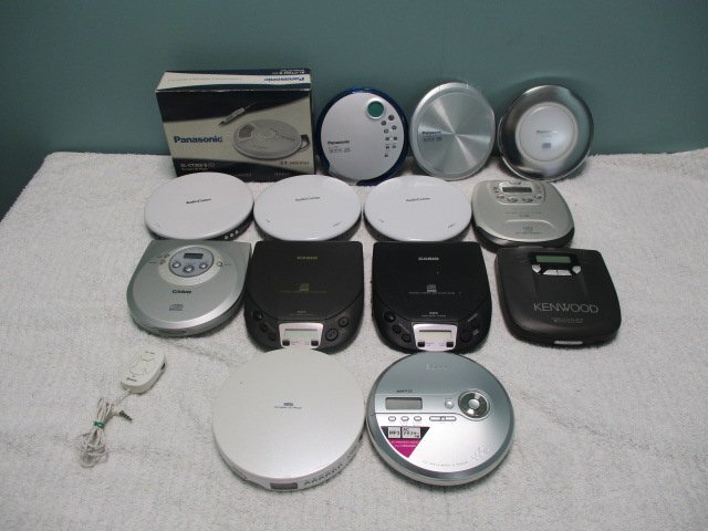 Yahoo!オークション - B052ジャンク【ポータブルCDプレーヤ SONY／CASI...