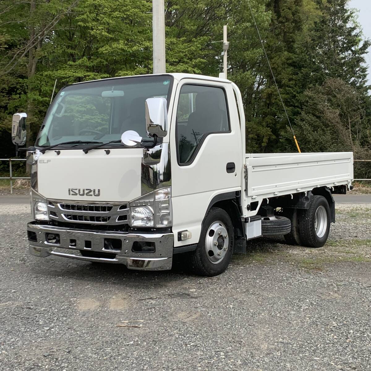 Yahoo!オークション - 2t積載 低床平ボディ H27年 いすゞエルフ Pポジ...