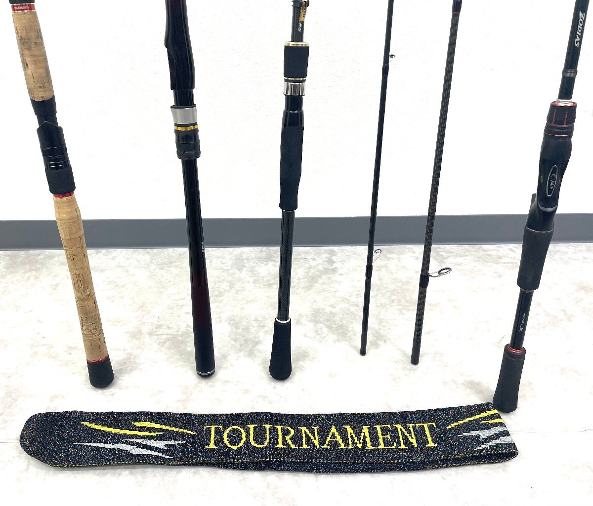 Yahoo!オークション - 釣り具 ロッド 竿 まとめ /ZODIAS 160MH-2/Cala...