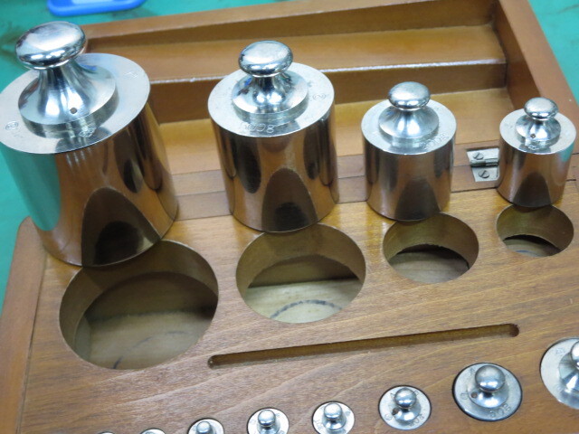 Yahoo!オークション - 分銅・木箱入り分銅セット・中古品・1g～1Kg