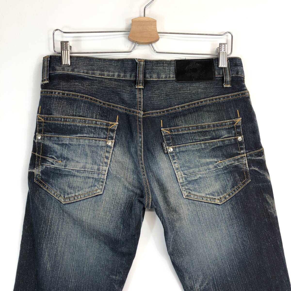 TORNADO MART(トルネードマート) デニムパンツ USED加工 Mサイズ TORNADO MART(トルネードマート) デニムパンツ USED加工 Mサイズ