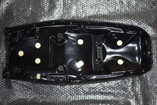 Yahoo!オークション - H-062 新品 旧 CB400F Four シート