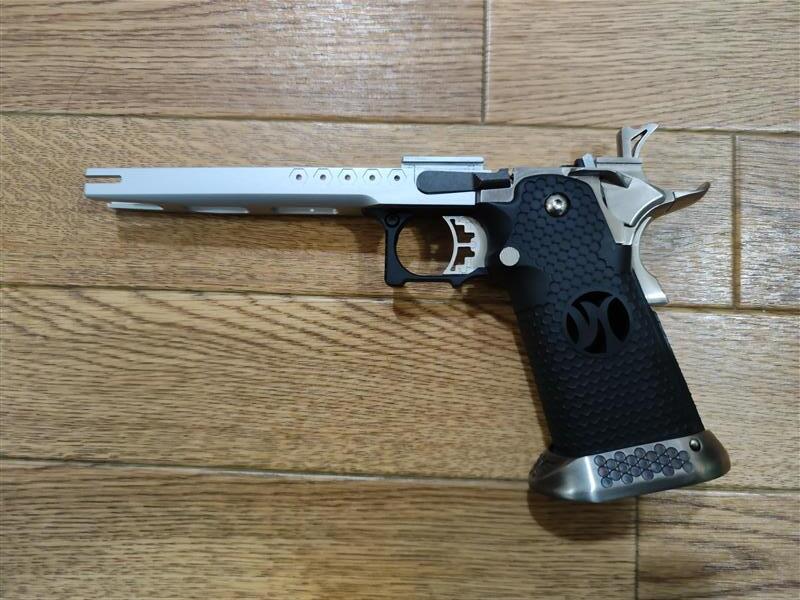 Yahoo!オークション - ARMORER WORKS AW-HX2202 JPバージョン ガスブロ...