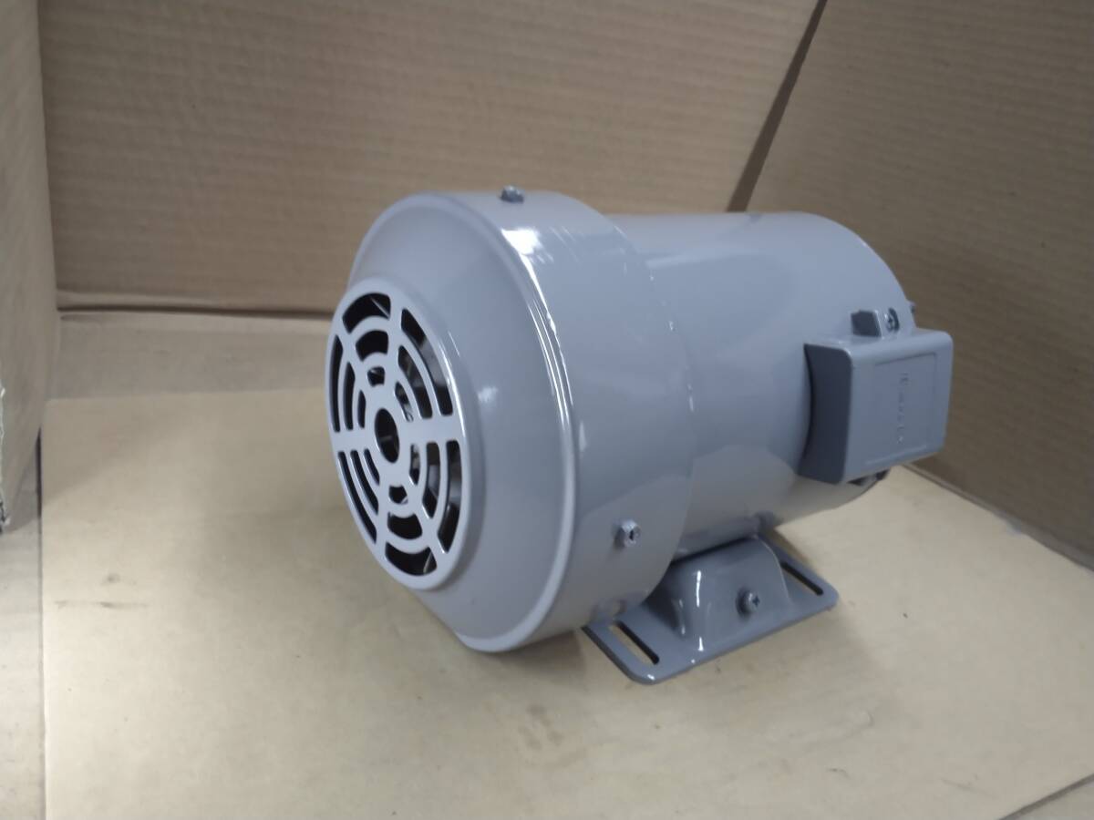 Yahoo!オークション - 三菱 三相200V モーター 0.4kw【4P】中古品