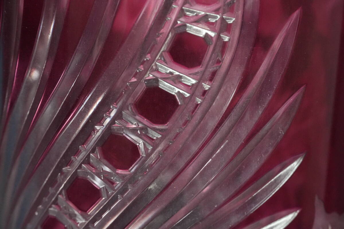 Yahoo!オークション - T801 ガラス工芸 クリスタルガラス 赤グラヴ...