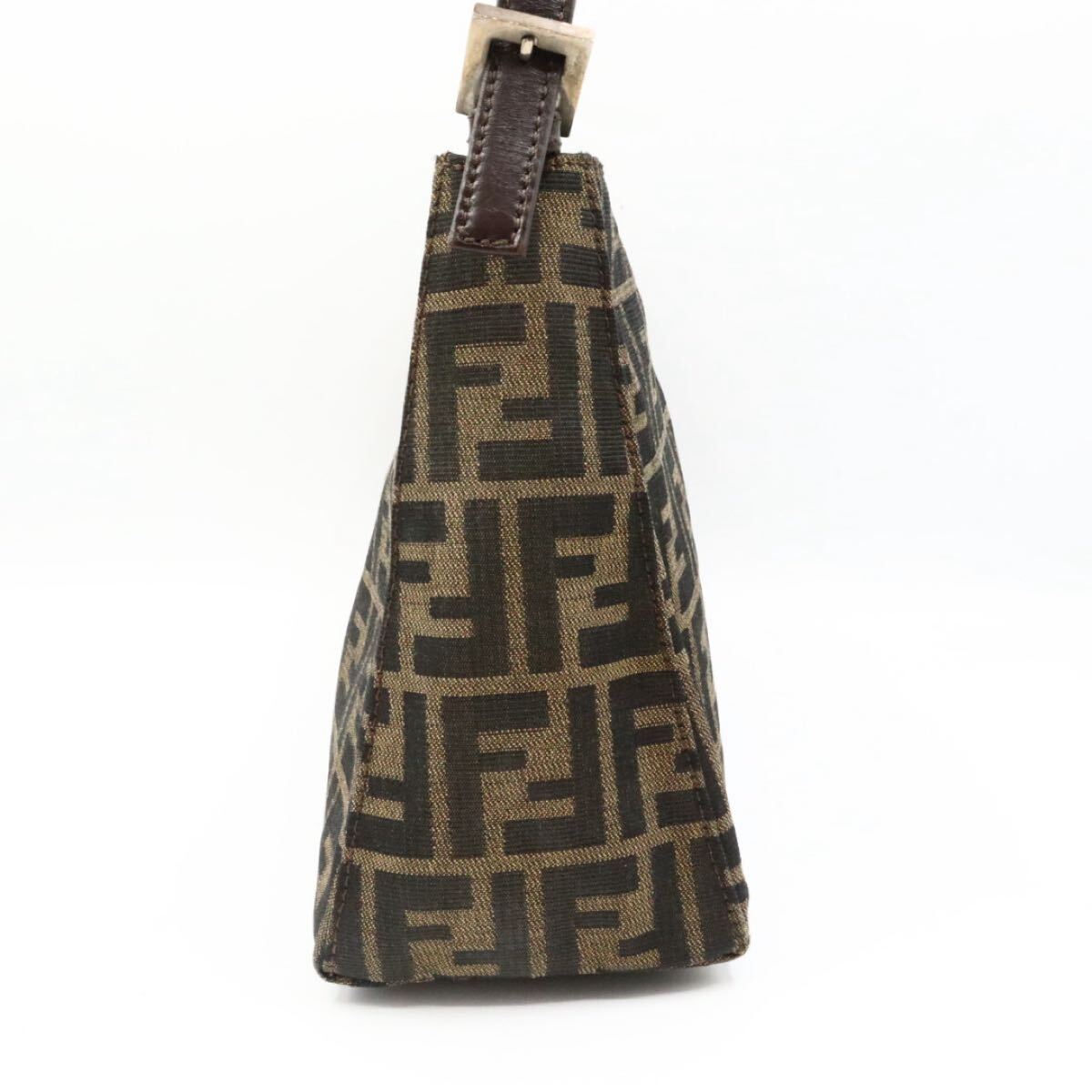 FENDI 美品 フェンディ ズッカ柄 キャンバス レザー FENDI 美品 フェンディ ズッカ柄 キャンバス レザー
