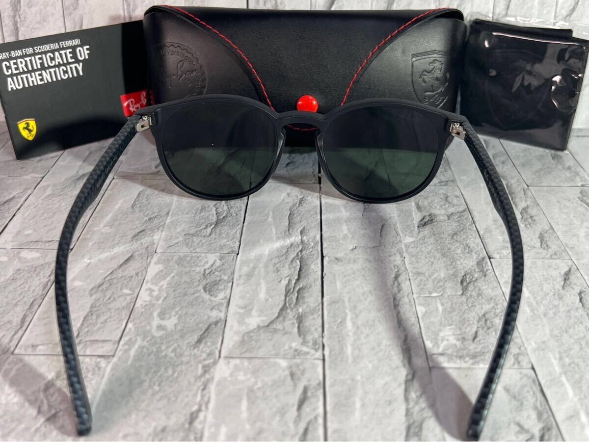 レイバン×フェラーリ サングラス 未使用 2 ブラック Ray-Ban レイバン×フェラーリ サングラス 未使用 2 ブラック Ray-Ban