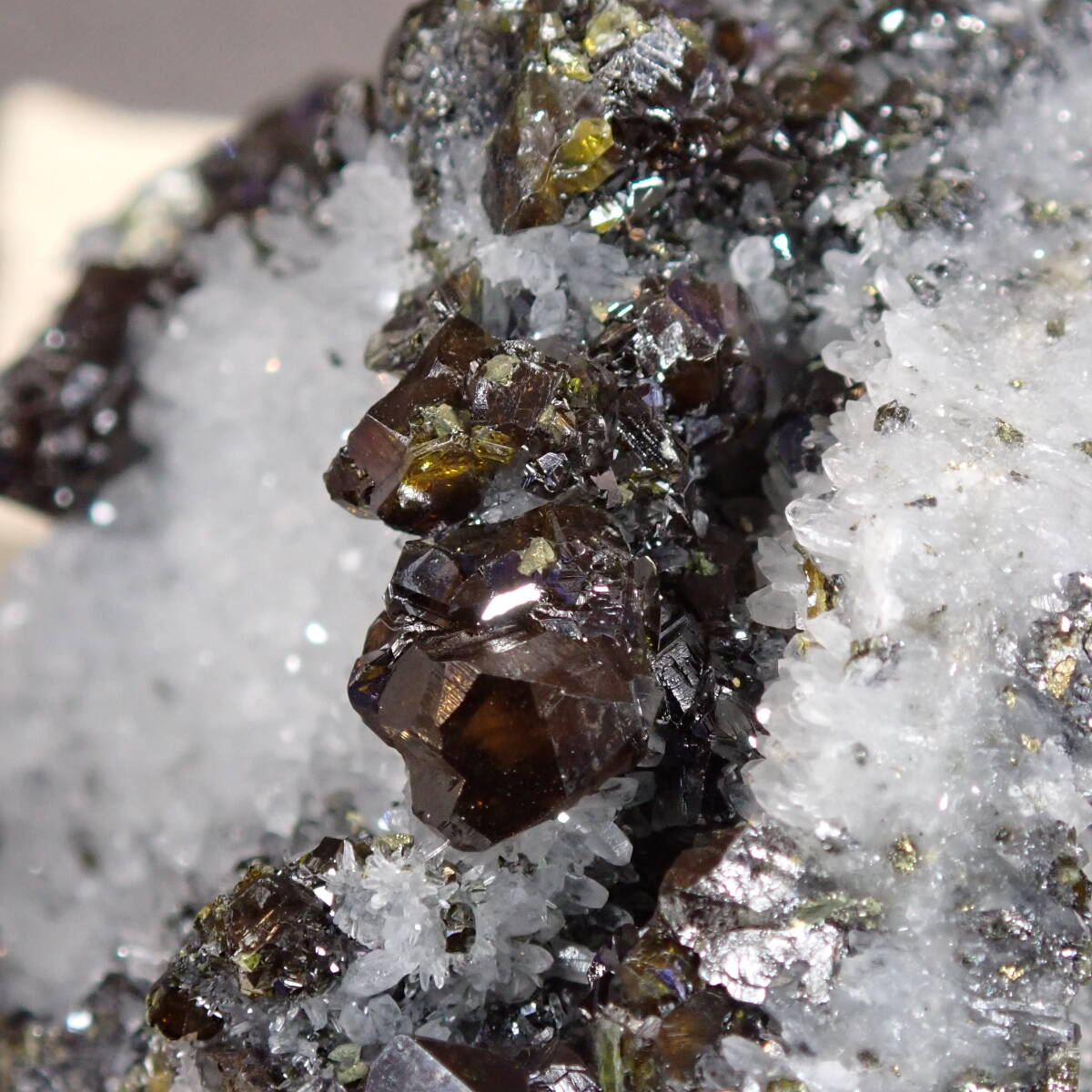 Yahoo!オークション - 日本産鉱物 閃亜鉛鉱（べっ甲亜鉛）の結晶 秋田...