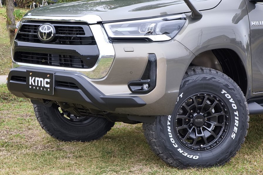 Yahoo!オークション - USオフ系 チューナーサイズ KMC KM718 SUMMIT 8....