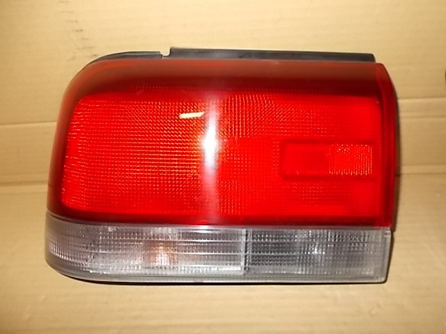 Yahoo!オークション - スバル 純正 レガシィ BC5 BC 左右 テールランプ...