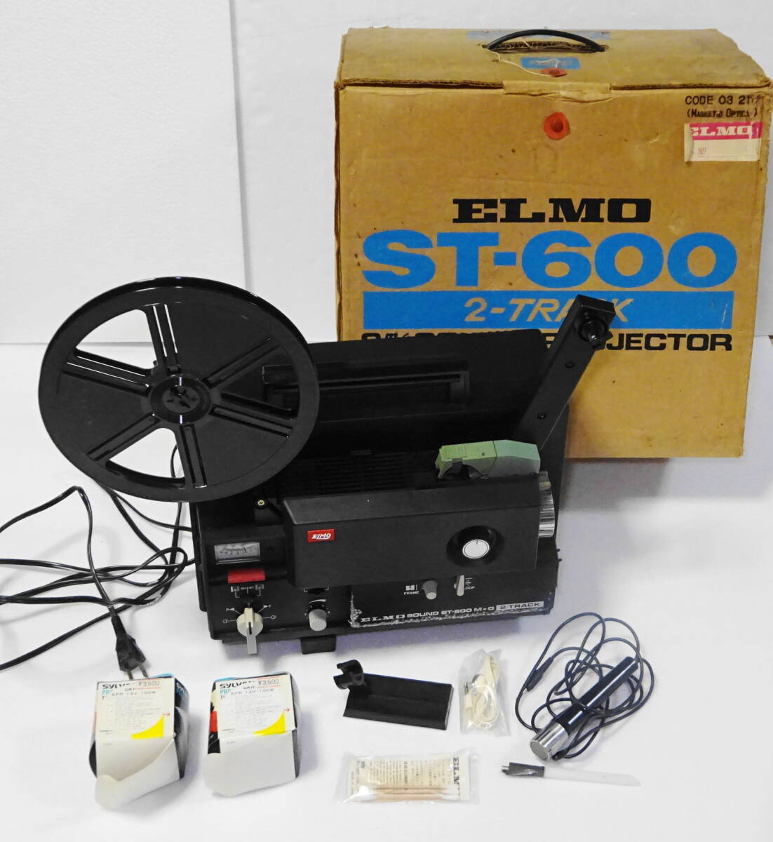 8ミリ映写機】ELMO ST-600 2 トラックプロジェクター 音量 8ミリ映写機】ELMO ST-600 2 トラックプロジェクター 音量