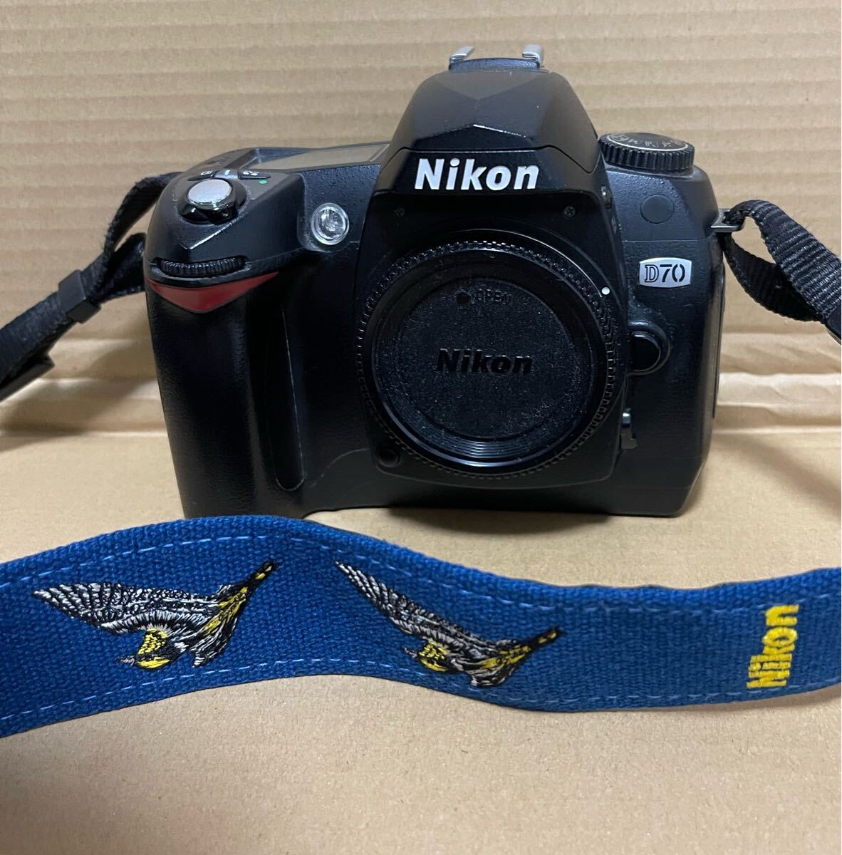 Yahoo!オークション - Nikon D70 Nikon ニコン デジタル一眼レフカメラ...