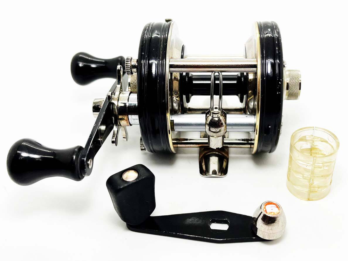 Yahoo!オークション - ゜)) アブ ABU Ambassadeur 5000C De Luxe風カス...