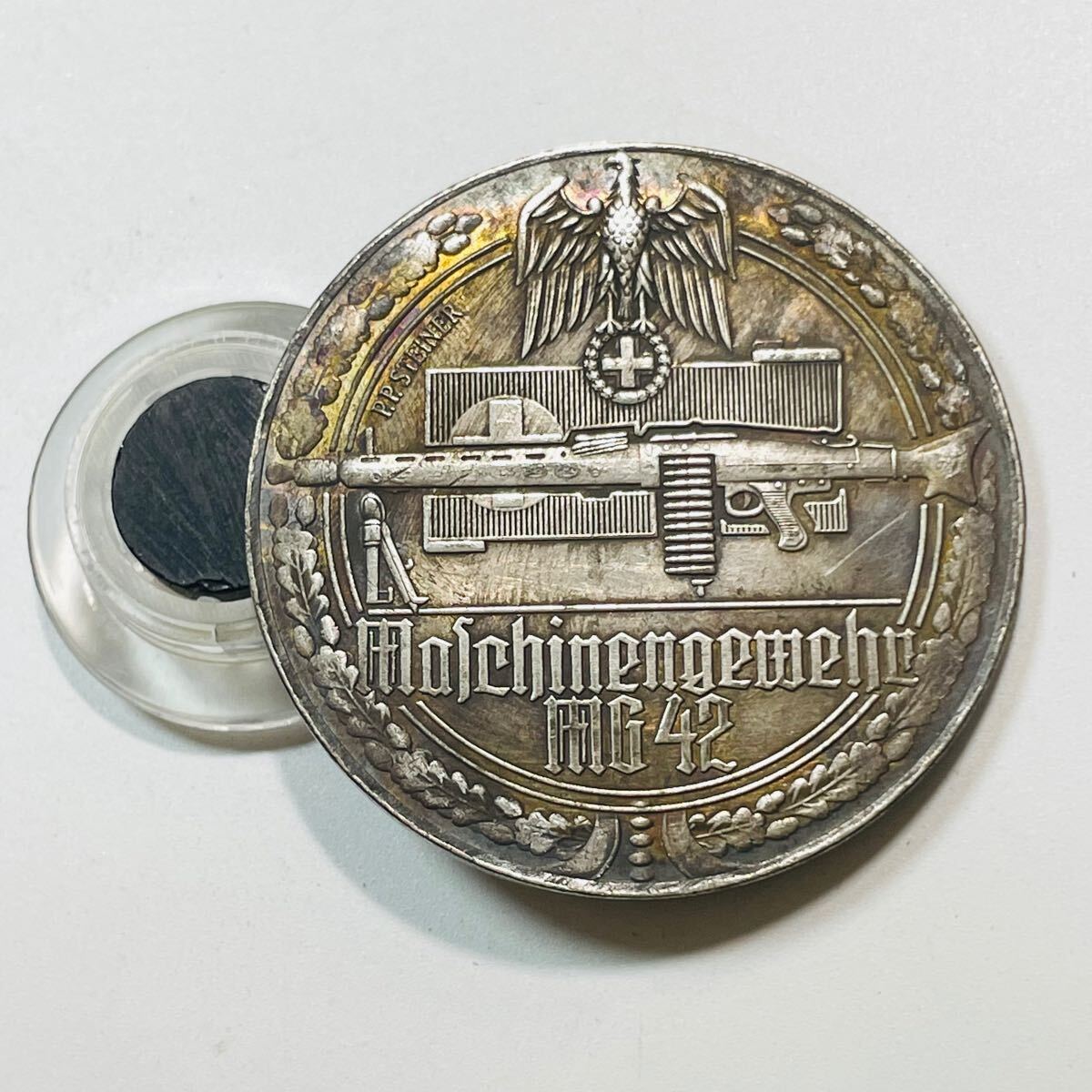 Yahoo!オークション - ドイツ 硬貨 古銭 第二次世界大戦記念 マシンガ...