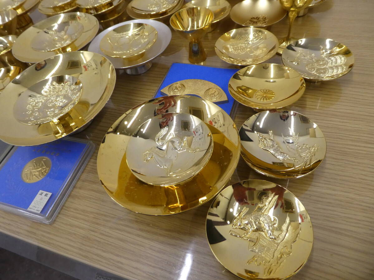 ☆ 金杯 金メッキ 記念品 24KGP 銀メッキ杯 置物 天皇陛下御在位 ☆ 金杯 金メッキ 記念品 24KGP 銀メッキ杯 置物 天皇陛下御在位