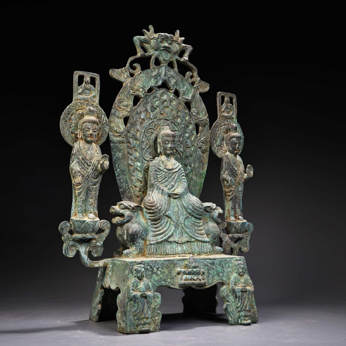 清】北魏時代 青銅器 釈迦三並佛造像35x26㎝/3.1㎏ 仏教古美術 清】北魏時代 青銅器 釈迦三並佛造像35x26㎝/3.1㎏ 仏教古美術