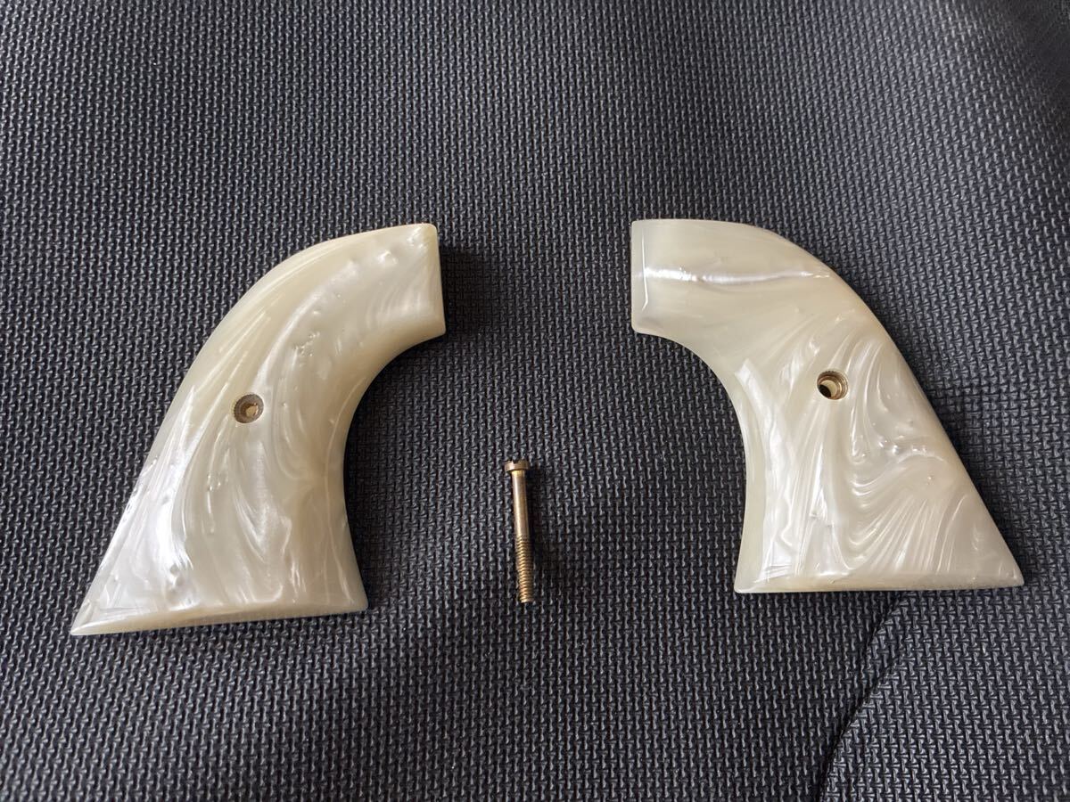 Yahoo!オークション - AJAX ホワイトパール グリップ COLT コルト SAA ...