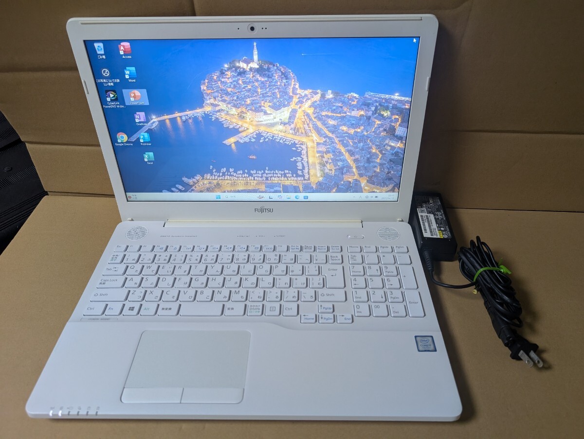 FUJITSU FMVA50B3W2 LIFEBOOK AH50/B3 Core i7 7700HQ 2 80GHz FUJITSU FMVA50B3W2 LIFEBOOK AH50/B3 Core i7 7700HQ 2 80GHz