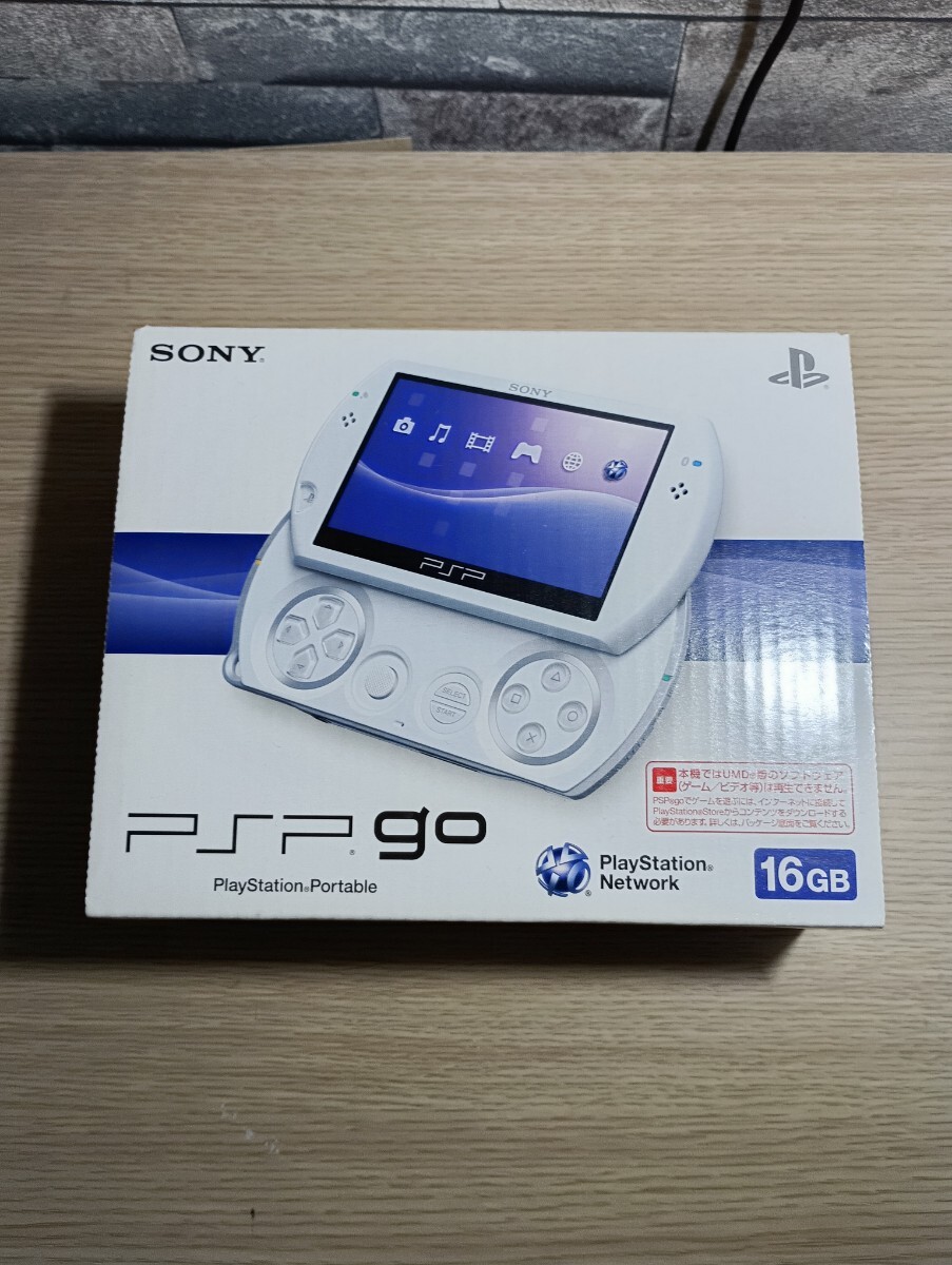 Yahoo!オークション - PSPgoホワイト 箱説付き