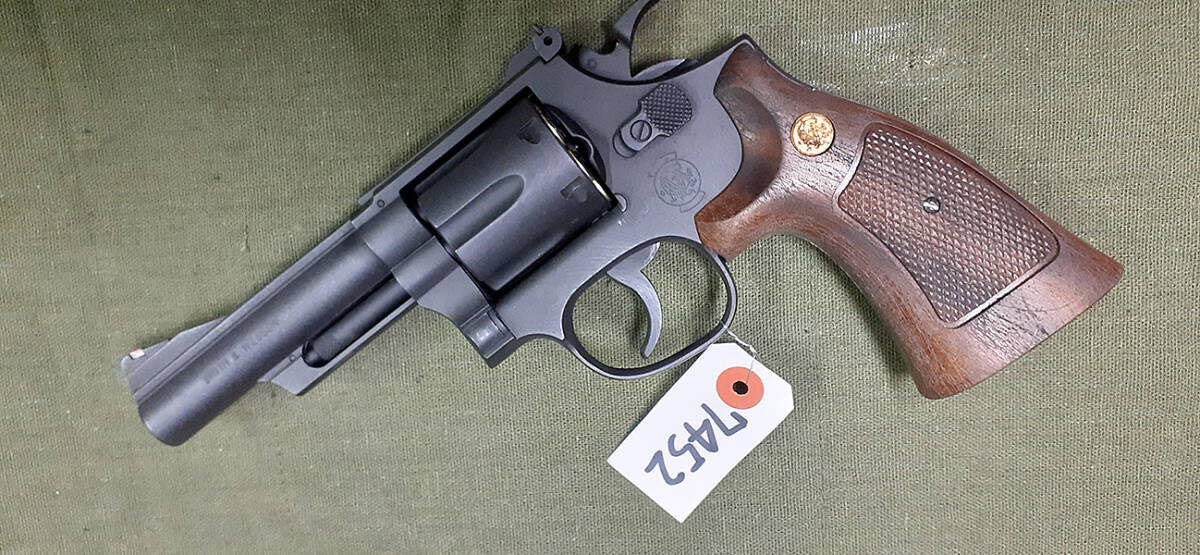 Yahoo!オークション - リボルバー【S&W M19コンバットマグナム4in】（7...