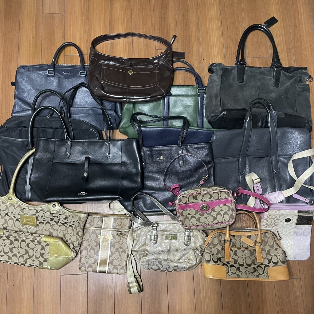 Yahoo!オークション - 1円 コーチのみ 美品あり セット販売 17点まとめ...