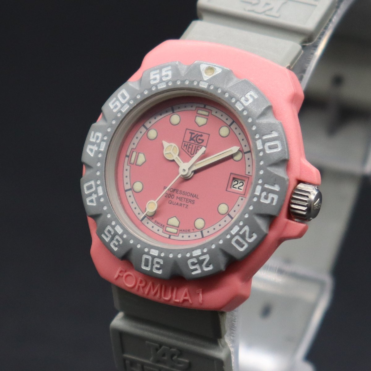 電池 TAG HEUER タグホイヤー プロフェッショナル フォーミュラ1 200M クォーツ 360.508 ピンク×グレー 純正ラバーベルト レディース(フォーミュラ)｜売買された ...