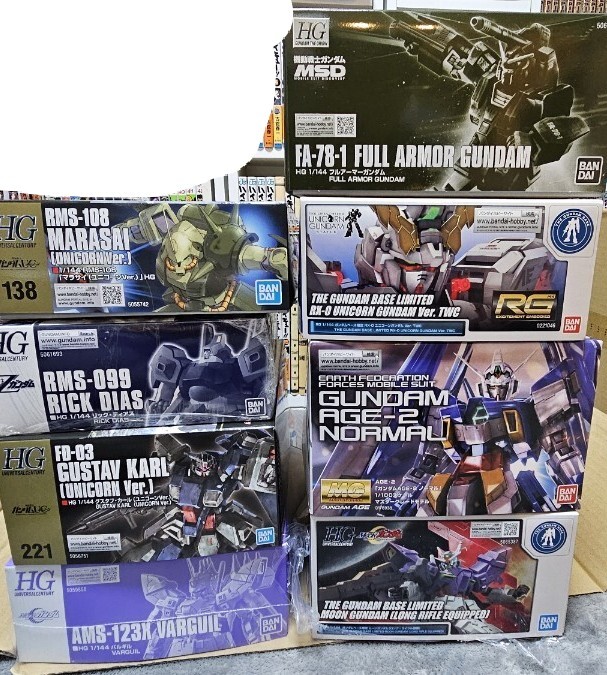 Yahoo!オークション - HG MG RGプレミアムバンダイなど 8点セット 未組...