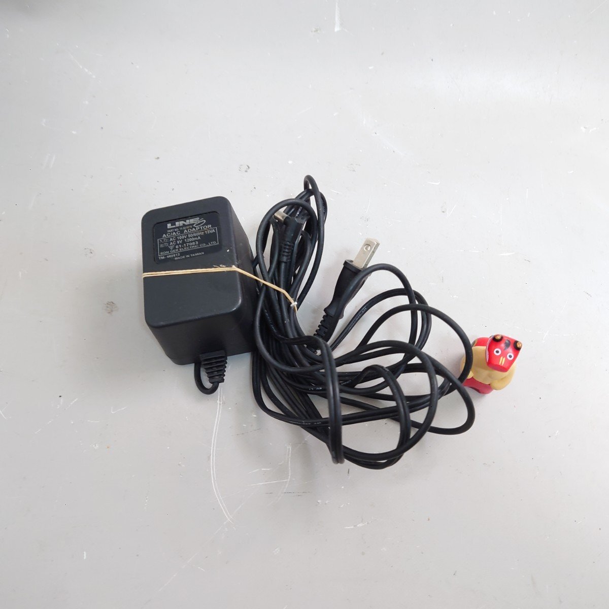 LINE6 LINE 6 純正 ACアダプター 電源アダプター 11-32-0910 TM-480912 交流 AC 9V 9.0V 1200mA 1.2A(変圧器、アダプター)｜売買された ...