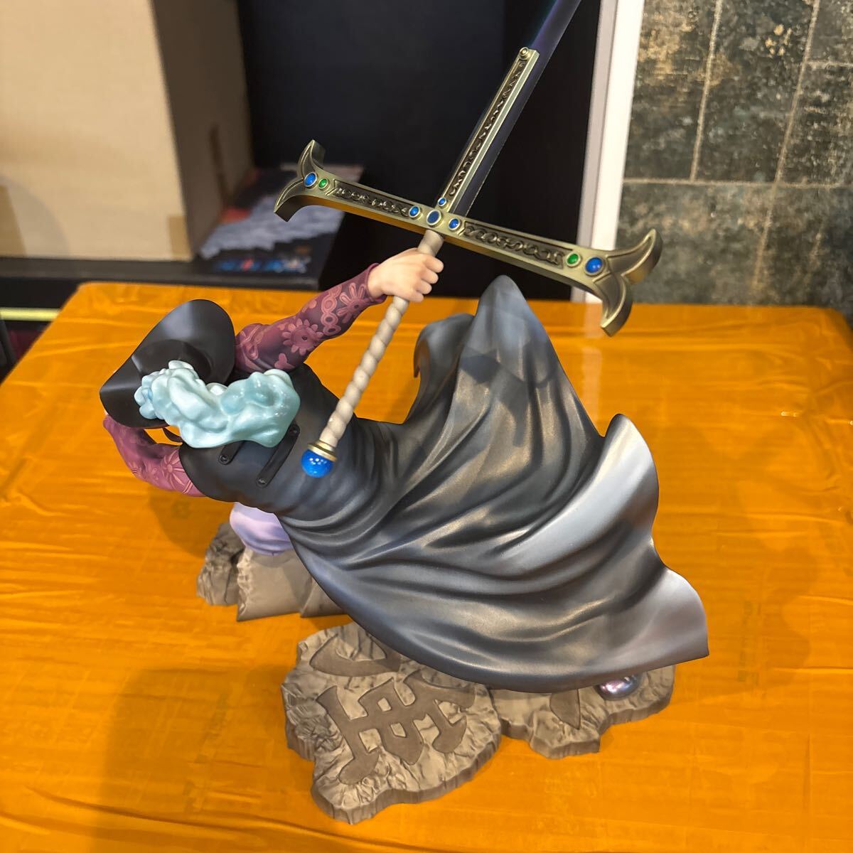 国内正規品 開封 同梱可 ワンピース フィギュア ミホーク 王下七 国内正規品 開封 同梱可 ワンピース フィギュア ミホーク 王下七