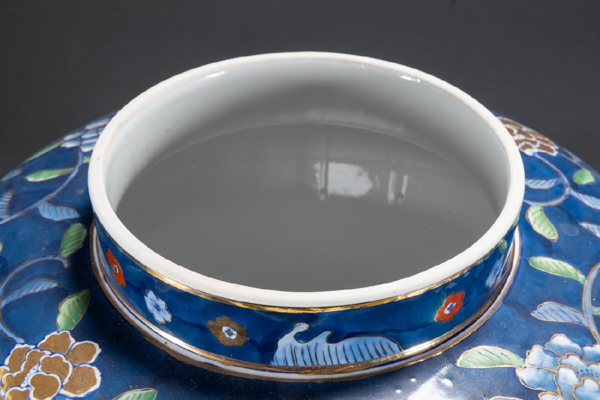 善古堂】某有名収集家買取品 古伊万里 色絵金彩御所車花唐草細密 善古堂】某有名収集家買取品 古伊万里 色絵金彩御所車花唐草細密
