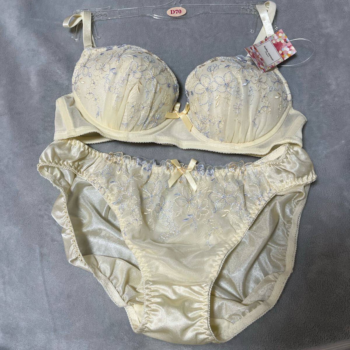 Yahoo!オークション - チュチュアンナ tutu anna D70 ブラジャー ショ...