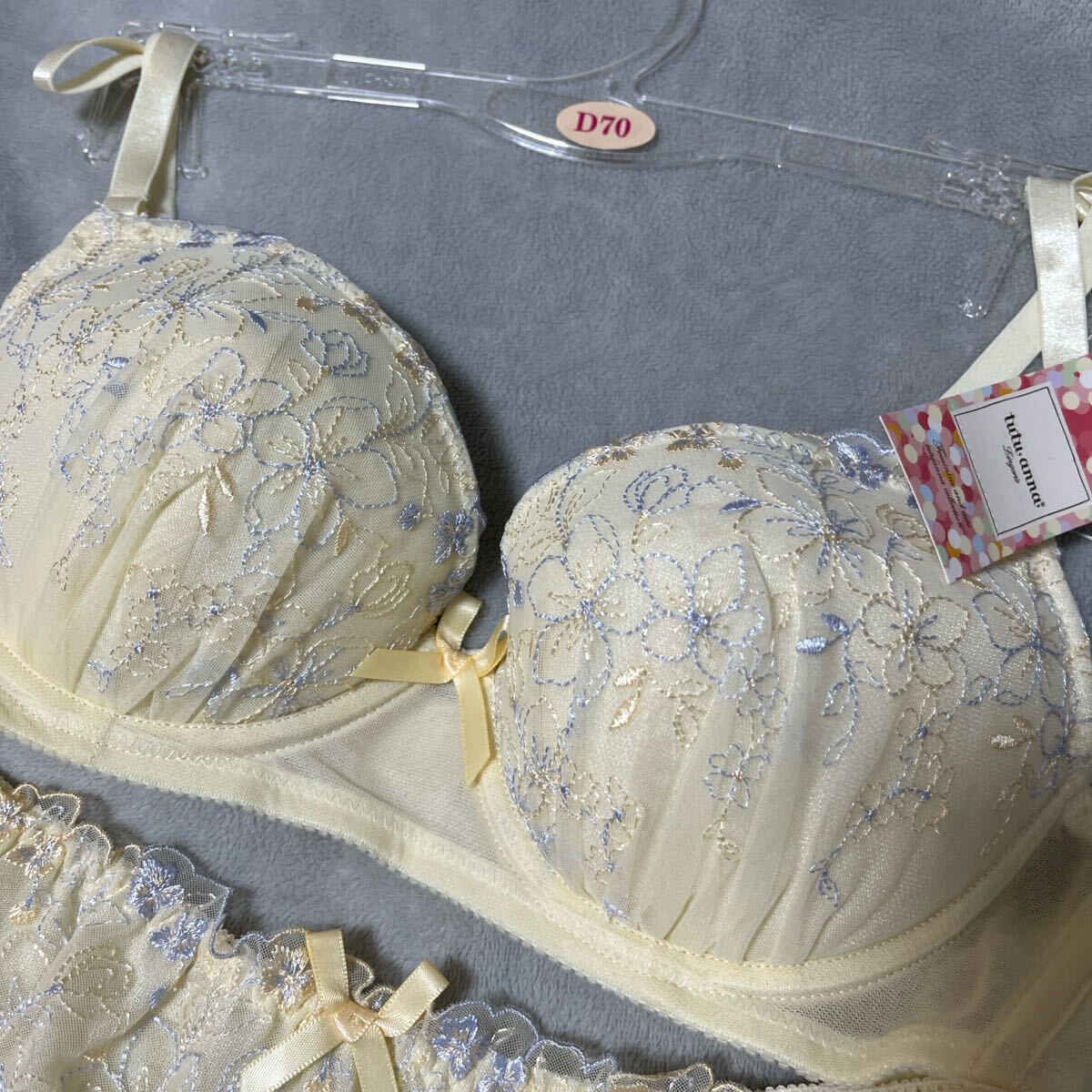 Yahoo!オークション - チュチュアンナ tutu anna D70 ブラジャー ショ...