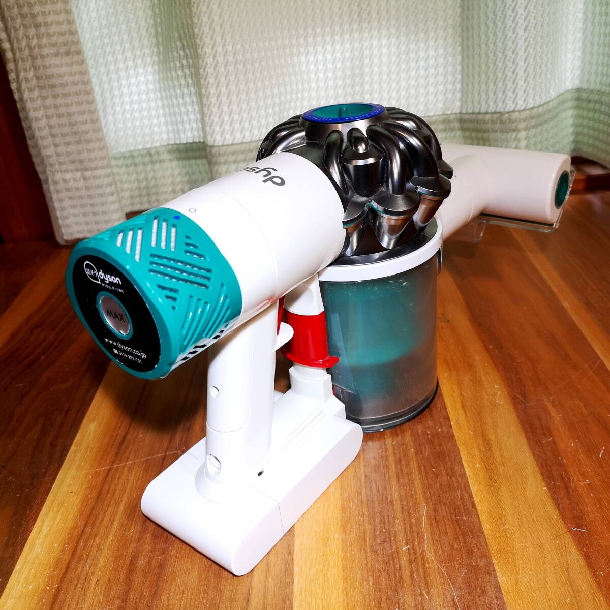 Yahoo!オークション - A1203 ダイソンコードレス掃除機 V6 HH08 バッテ...