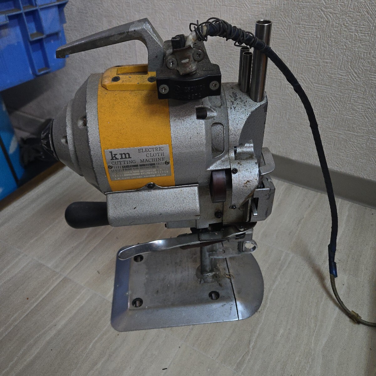 Yahoo!オークション - KM 裁断機 KS-EU クロスカッティング マシーン ...