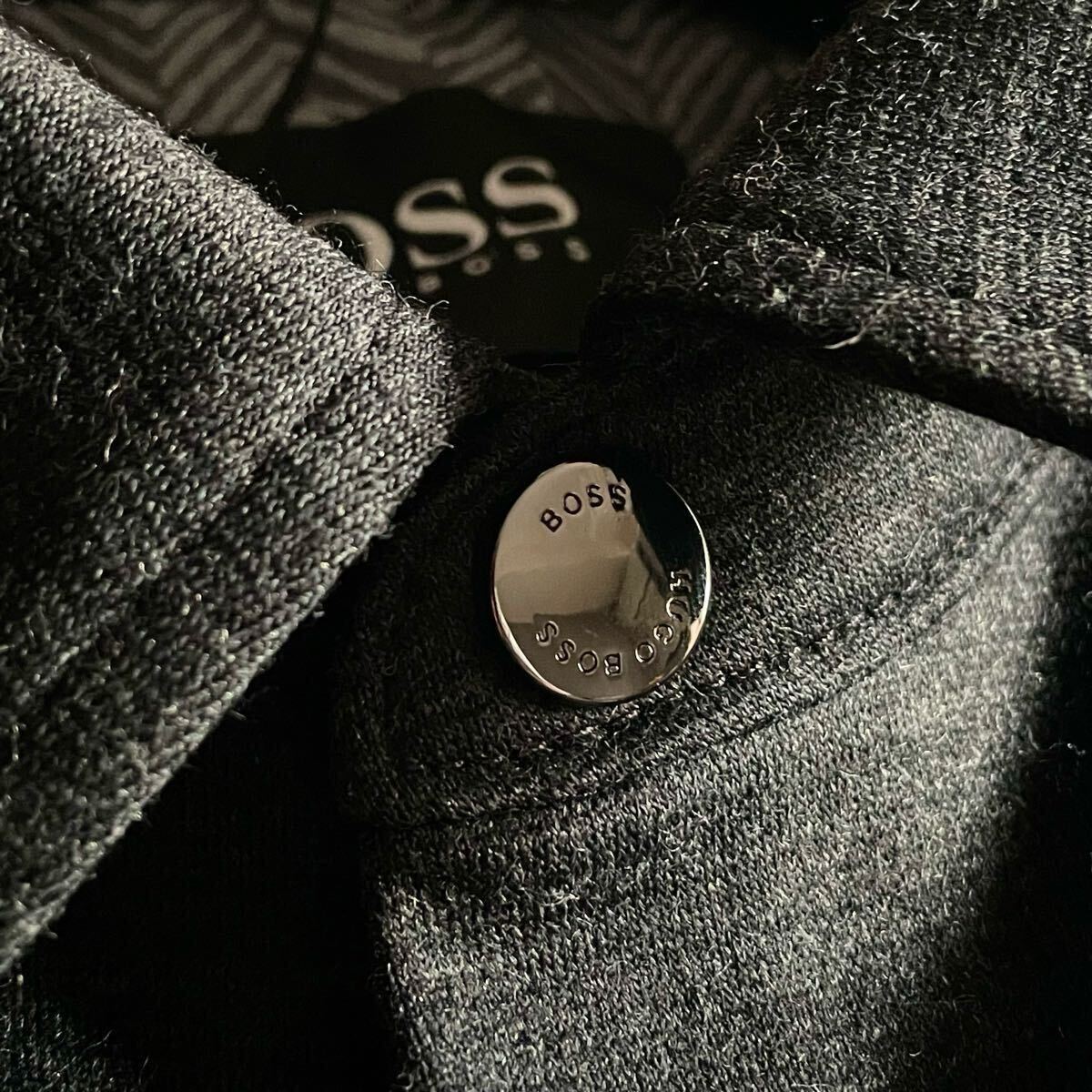 未使用タグ付き◇HUGO BOSS Carper Coach 221 春に映える高級 未使用タグ付き◇HUGO BOSS Carper Coach 221 春に映える高級
