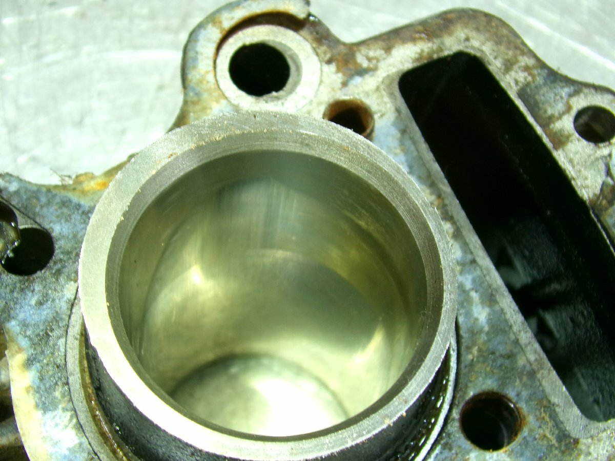 Yahoo!オークション - 6V CDI角目シャリーCF50E-3324 エンジン/シリン...