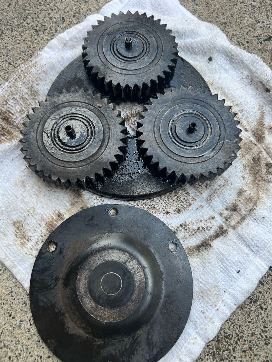 Yahoo!オークション - ヤンマーB27-2走行モーター ユンボ スプロケット