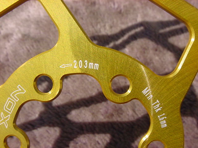 Yahoo!オークション - XON XB-R07 2 piece rotor 203φ GD 新品未使用