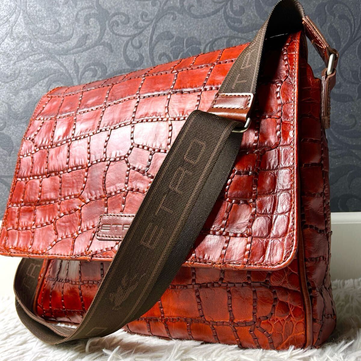 Yahoo!オークション - 美品 A4可 ETRO メッセンジャーバッグ メンズ ...