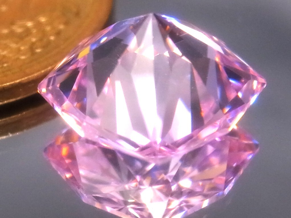 Yahoo!オークション - 12.66ct 新品・最先端技術のレーザー光線による...