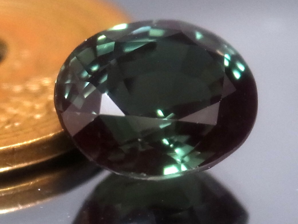 4.75ct アレキサンドライト変色効果有 グリーンタイプ 合成スピネル(アレキサンドライト)｜売買されたオークション情報、yahooの商品情報をアーカイブ公開 - オークファン（aucfan ...