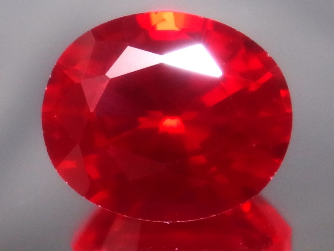 Yahoo!オークション - 6.49ct 新品・ピジョンブラッドカラー合成ルビー...