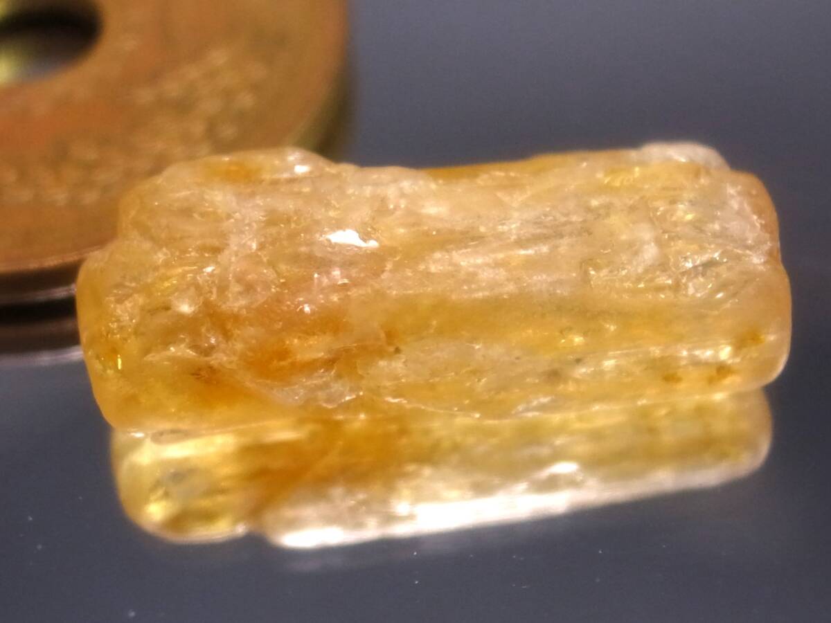 Yahoo!オークション - 9.53ct 新品・天然インペリアトパーズ原石 非加...