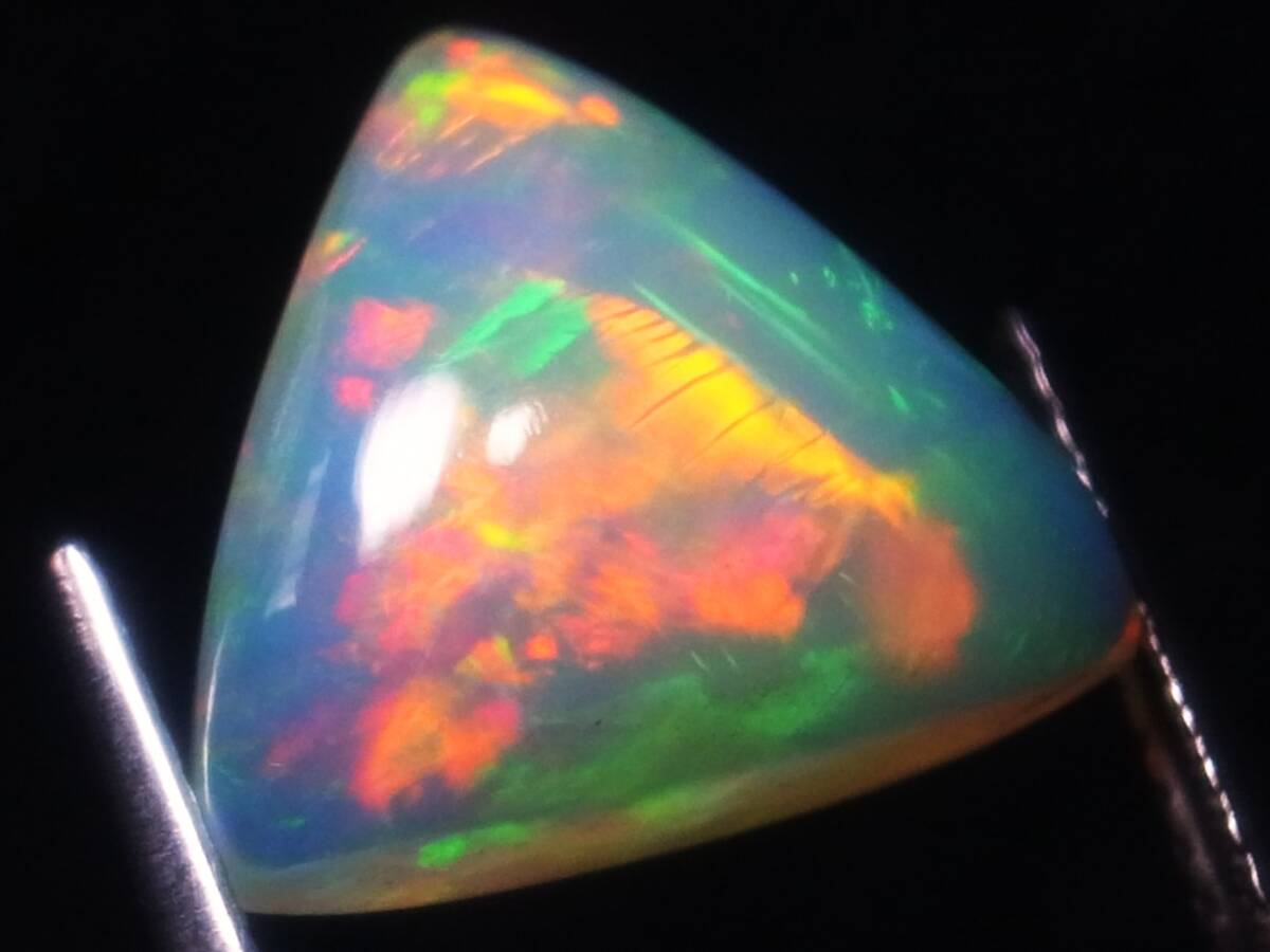 Yahoo!オークション - 3.66ct 新品・大粒サイズ・天然オパール・カボシ...