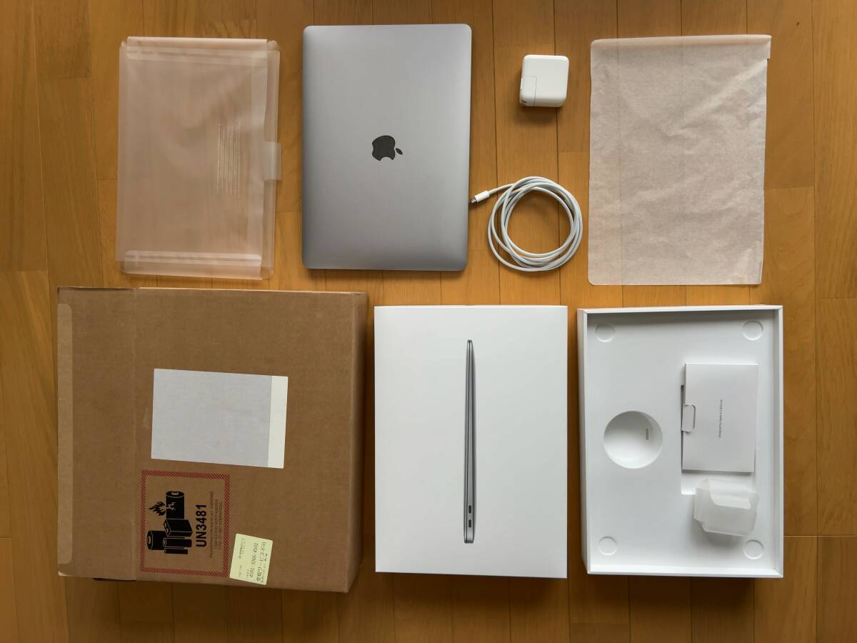 アップル MacBook Air 13インチ M1 メモリ 16GB SSD 256GB アップル MacBook Air 13インチ M1 メモリ 16GB SSD 256GB