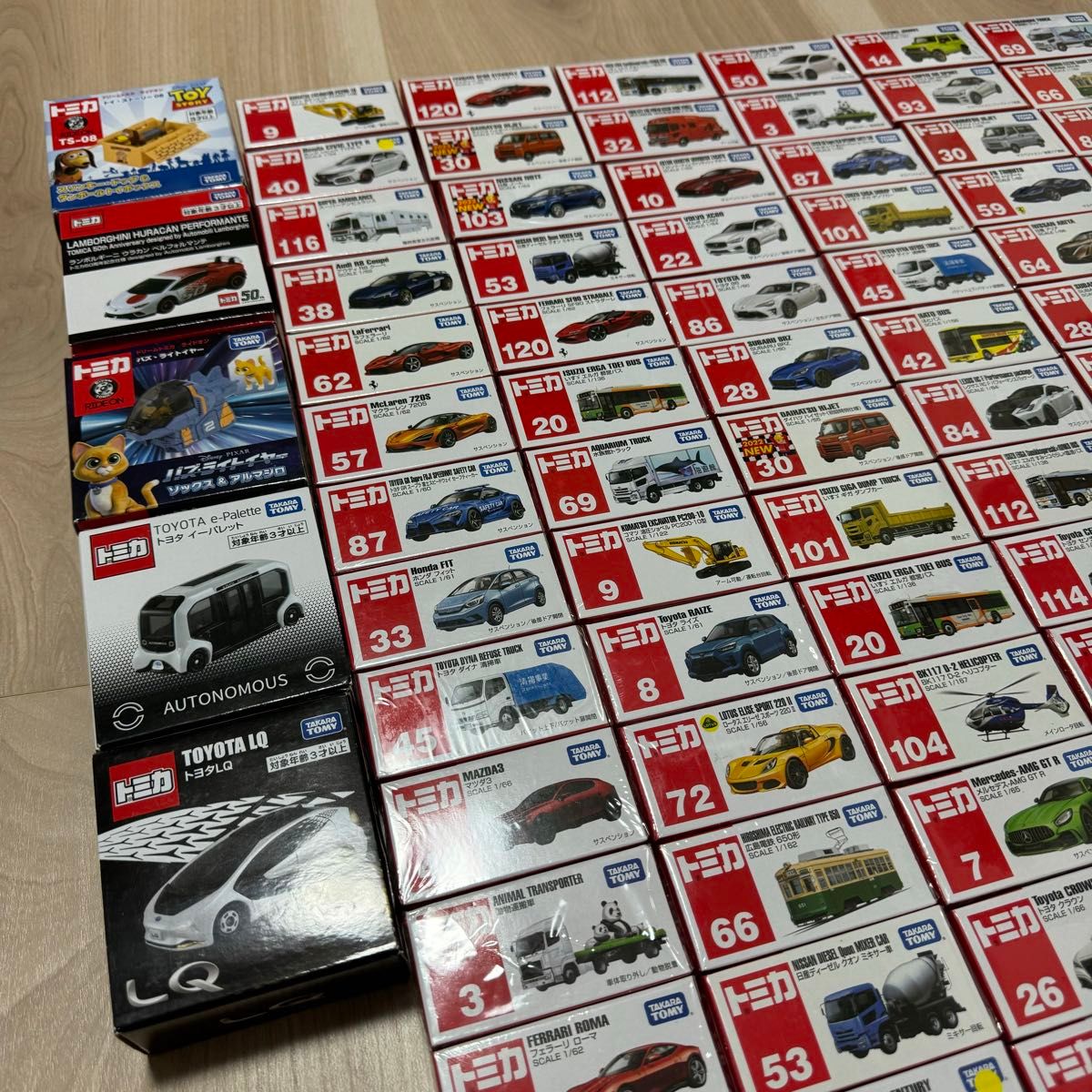 200台超】 新品 未開封 トミカ まとめ売り 大量 早い者勝ち 廃盤 200台超】 新品 未開封 トミカ まとめ売り 大量 早い者勝ち 廃盤