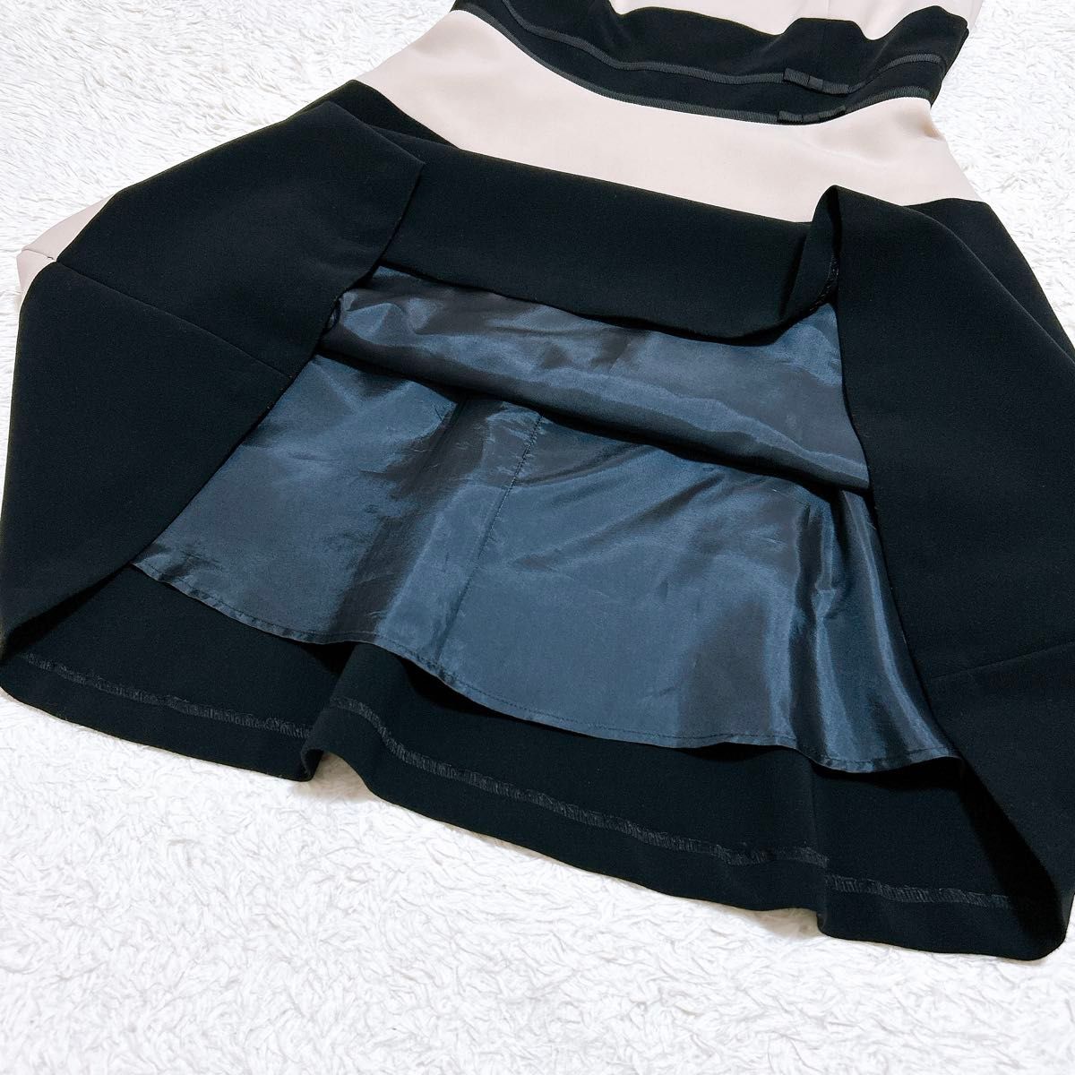 美品 TOCCA トッカ リボン付きボーダーワンピース Aライン 美品 TOCCA トッカ リボン付きボーダーワンピース Aライン